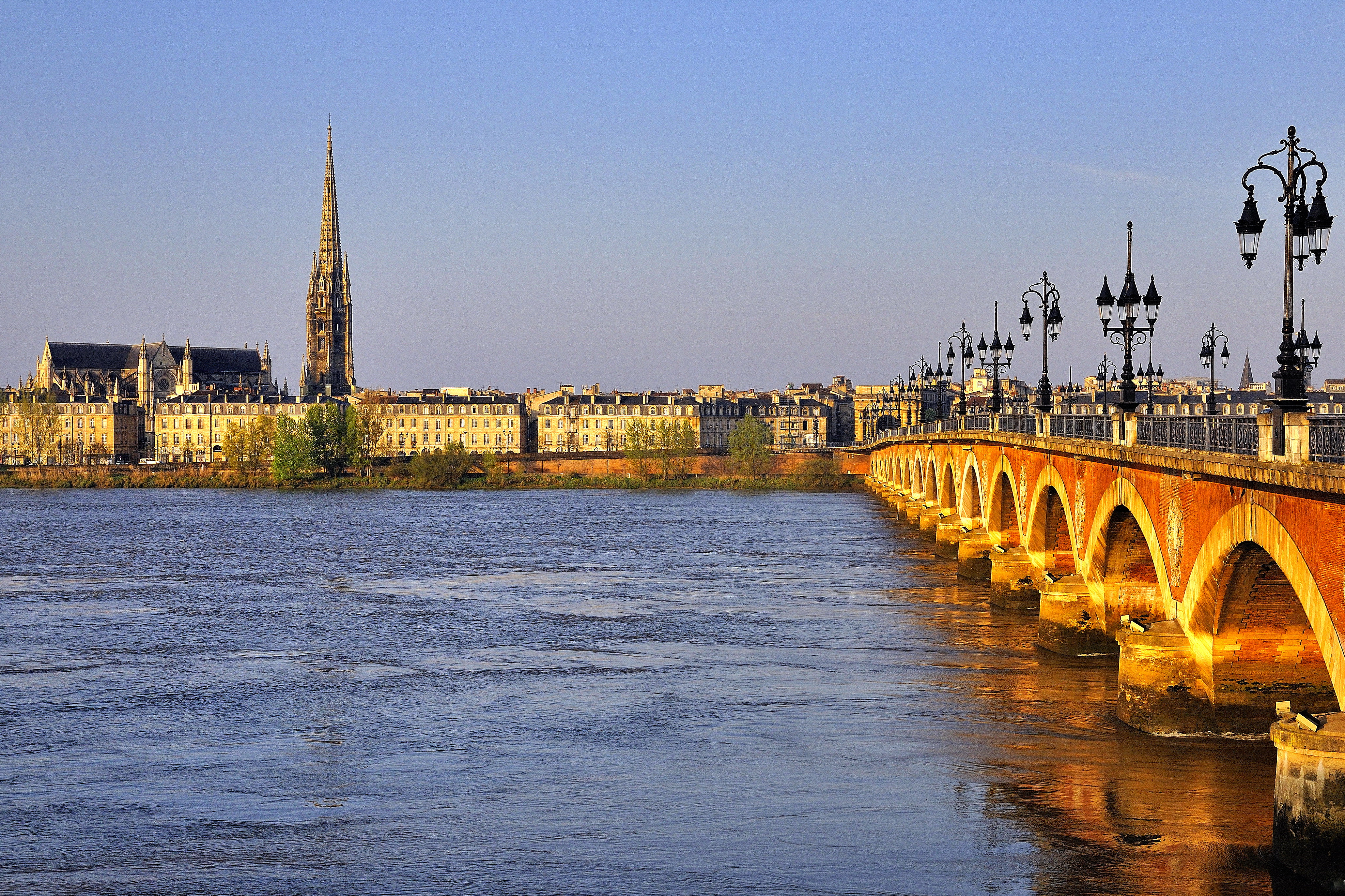 How to Reach Bordeaux, France - Travel Guide and Transportation Options